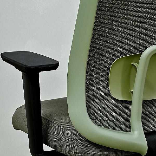 Boss Design Sia Gabriel Runner Mesh Task Chair | OFO