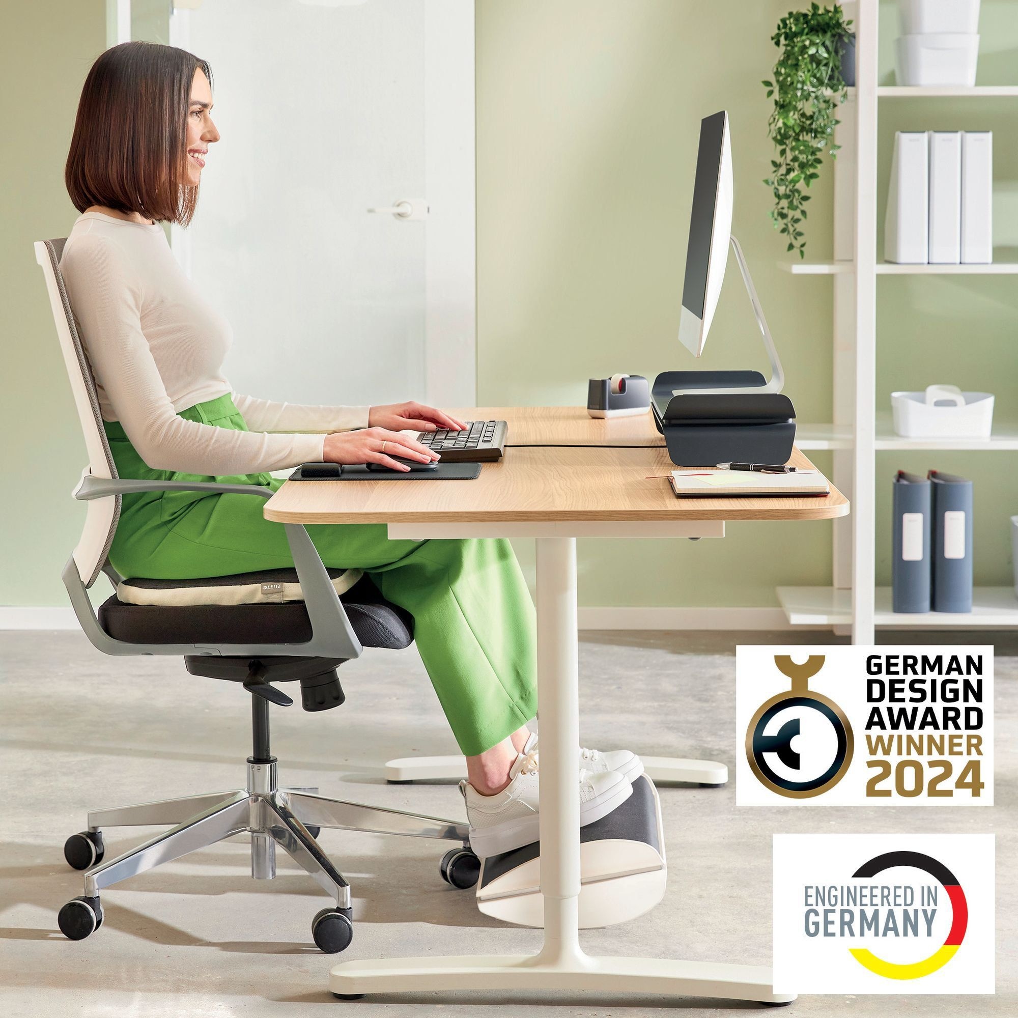 Leitz Ergo Adjustable Computer Foot Rest